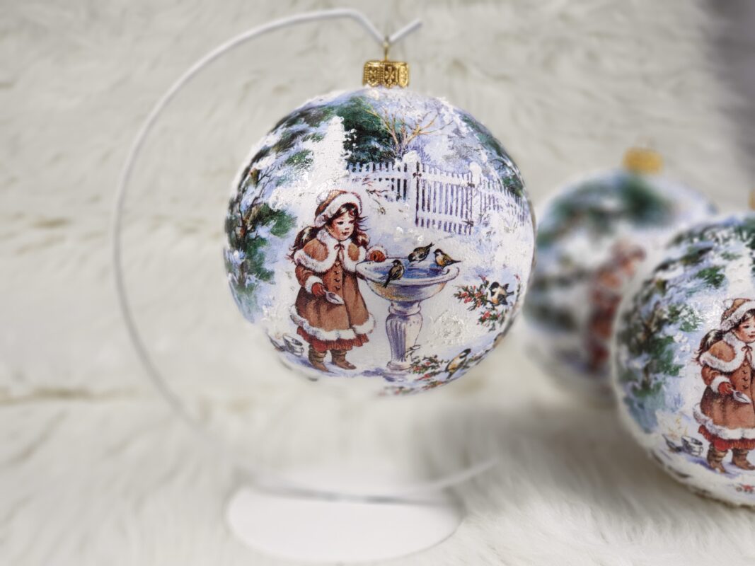 Descoperă globuri unice și materiale creative pentru DIY